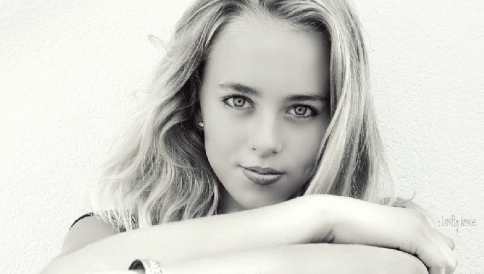 Studios plus+ Dotti Brookes